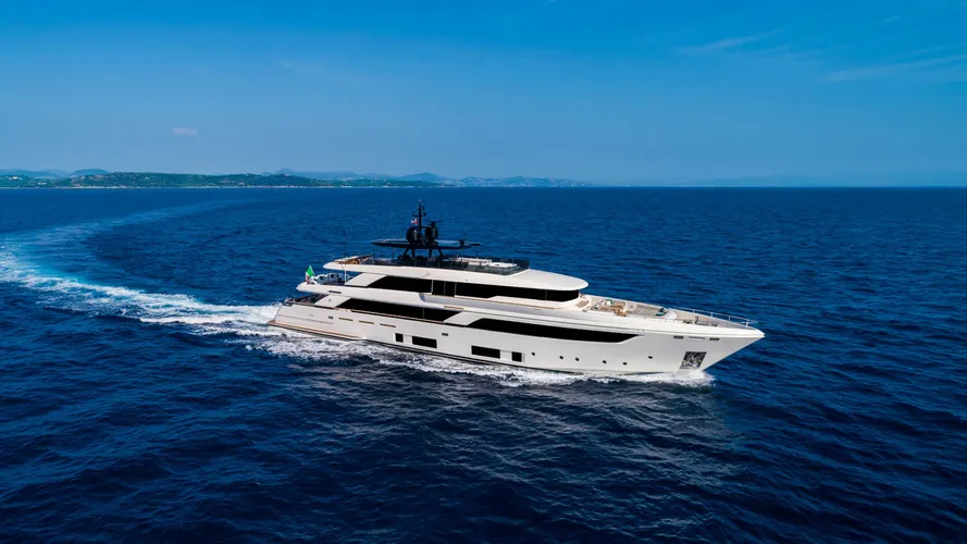 Albus yacht (Custom Line, 41.83m, 2025)